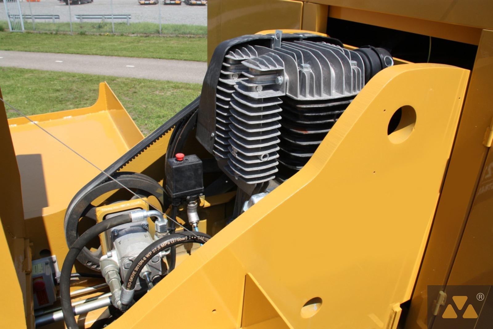 Delta Machinery | Caterpillar TH360B