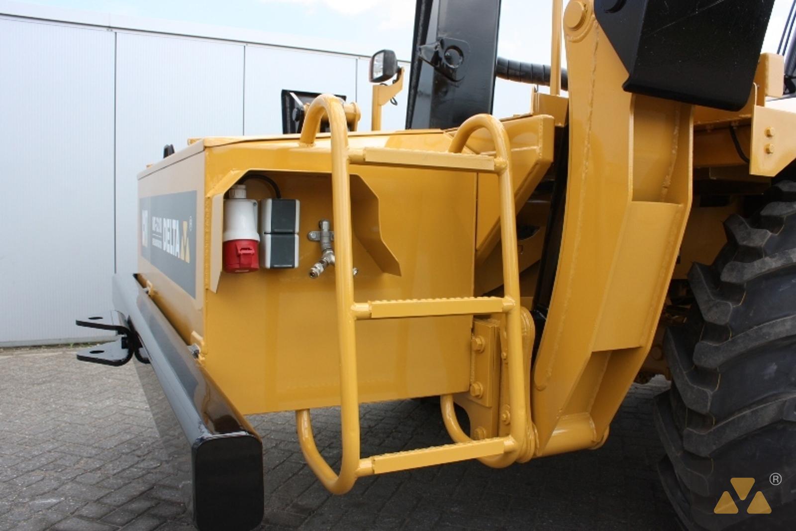 Delta Machinery | Caterpillar TH360B