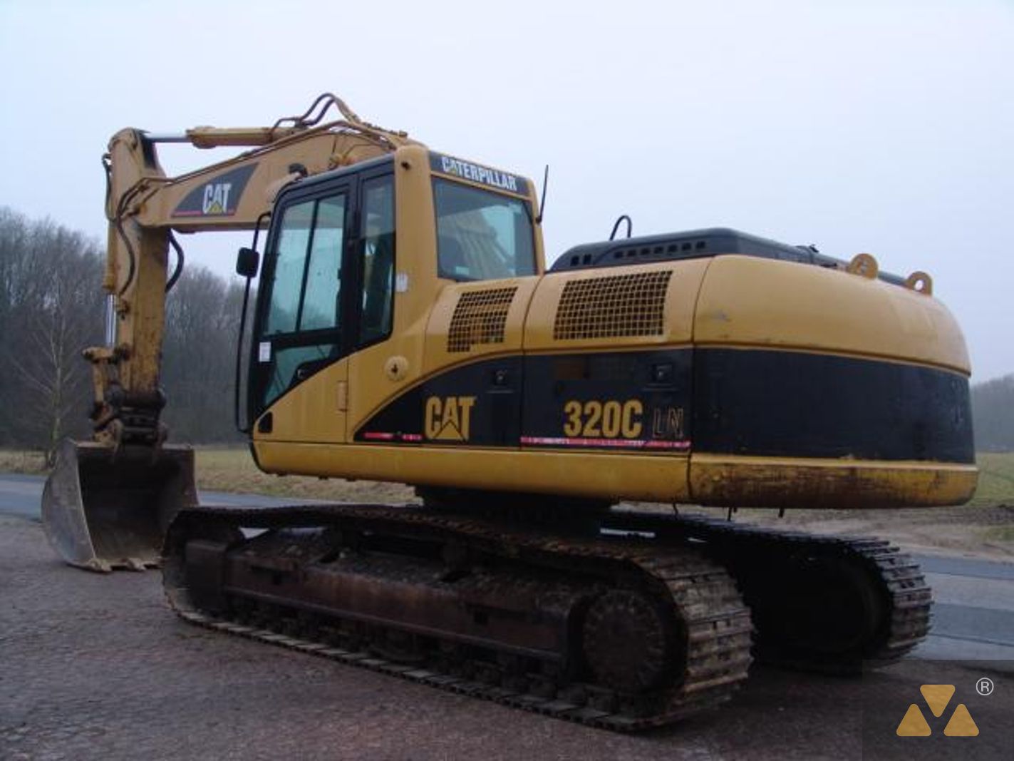 Delta Machinery | Caterpillar 320CL