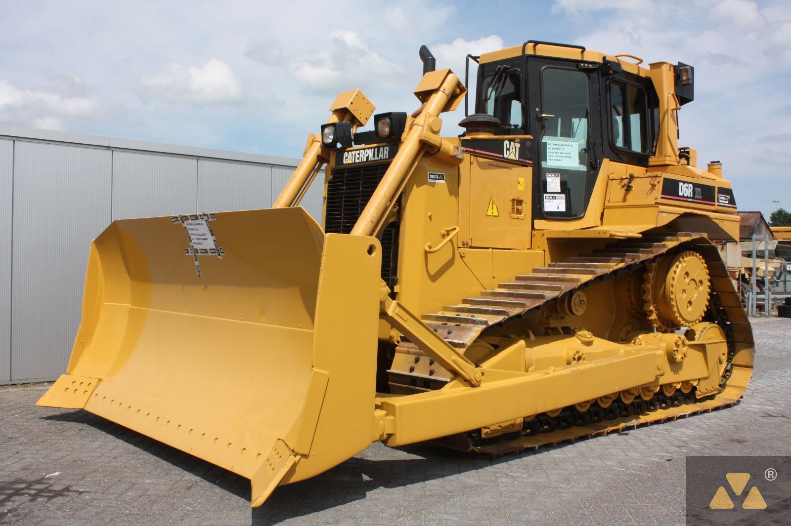 Delta Machinery | Caterpillar D6R XL