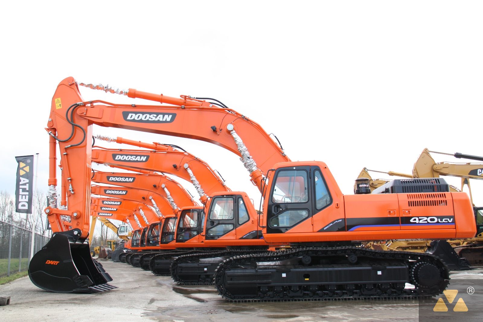 Delta Machinery | Doosan S420LC
