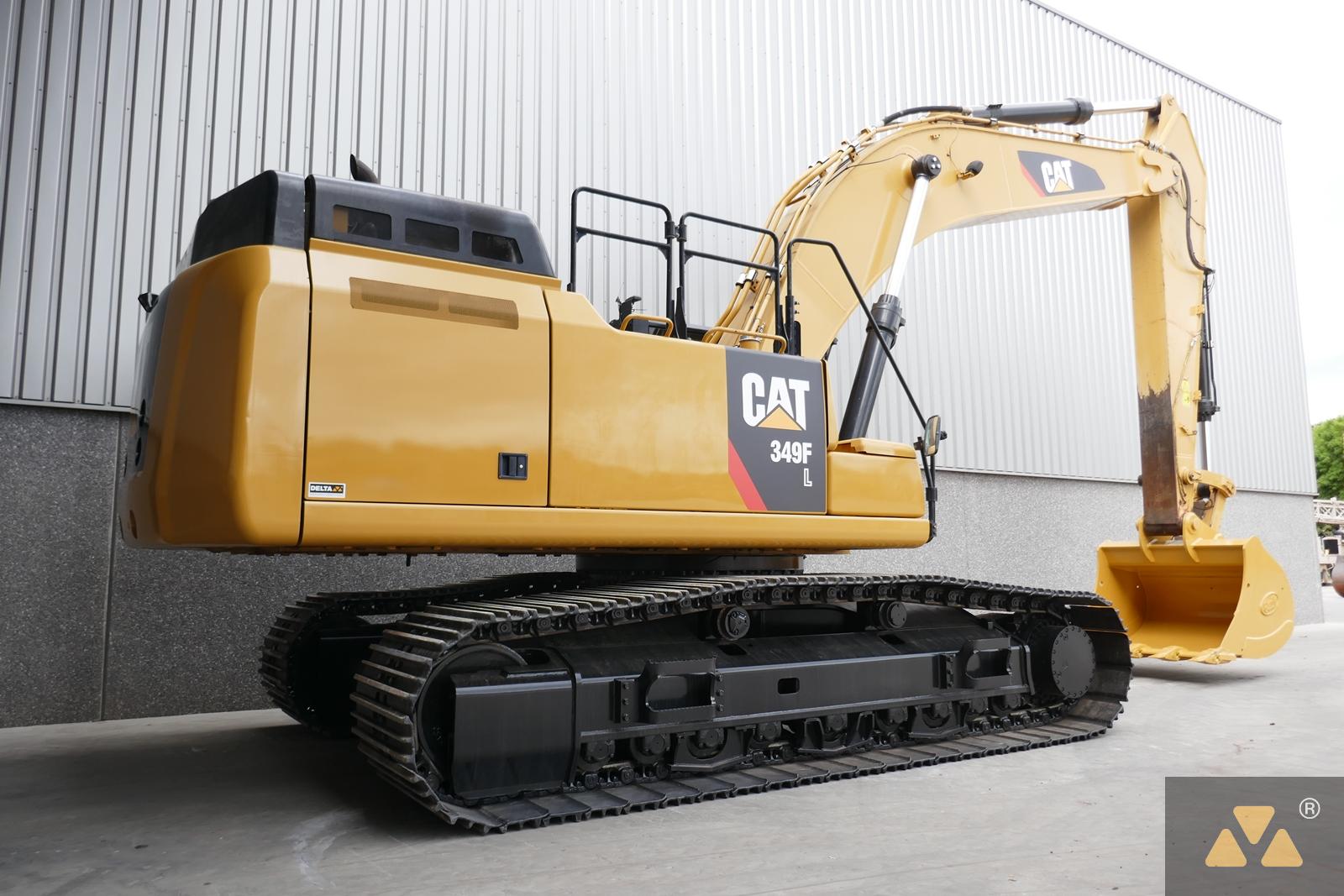 Delta Machinery | Caterpillar 349FL - Counterweight removal device