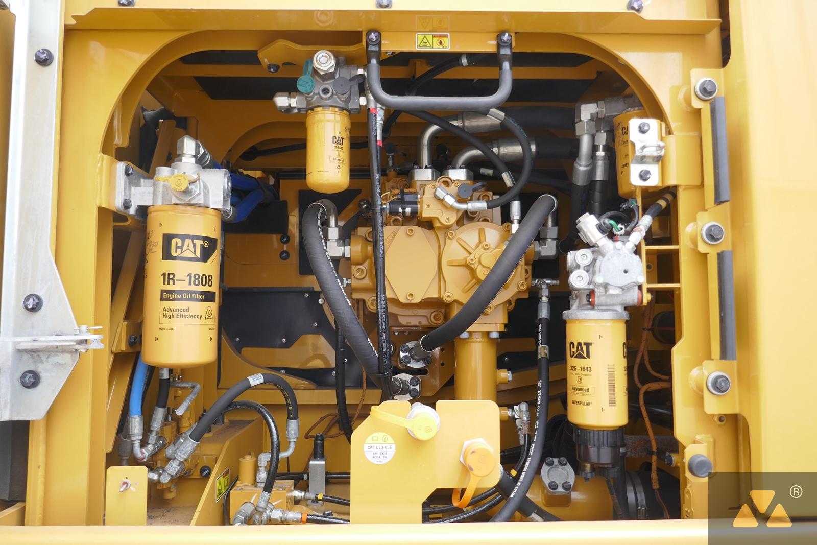 Delta Machinery | Caterpillar 349FL - Counterweight removal device