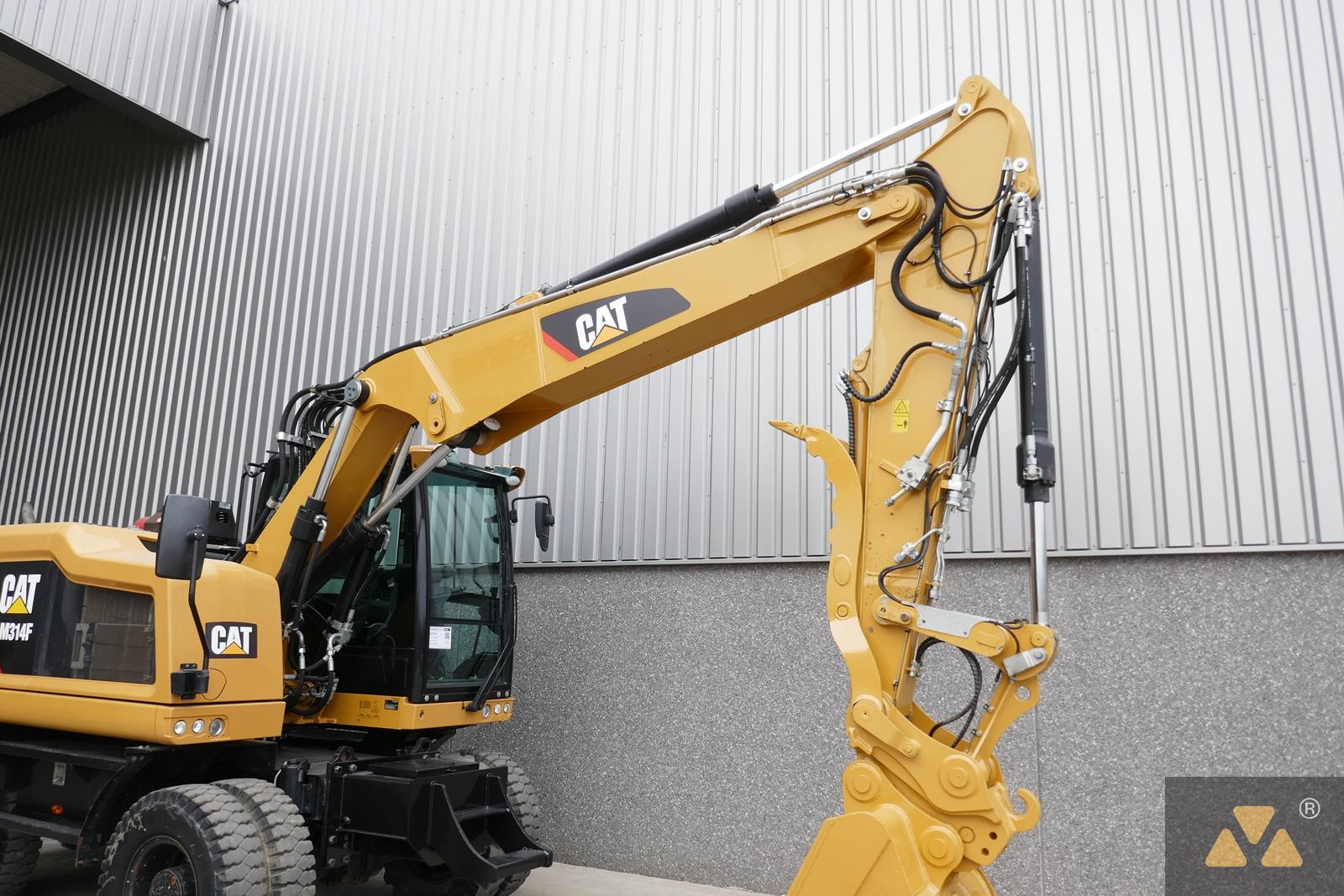 Delta Machinery | Caterpillar M314F - Dozer Blade - Hammer lines - VA Boom