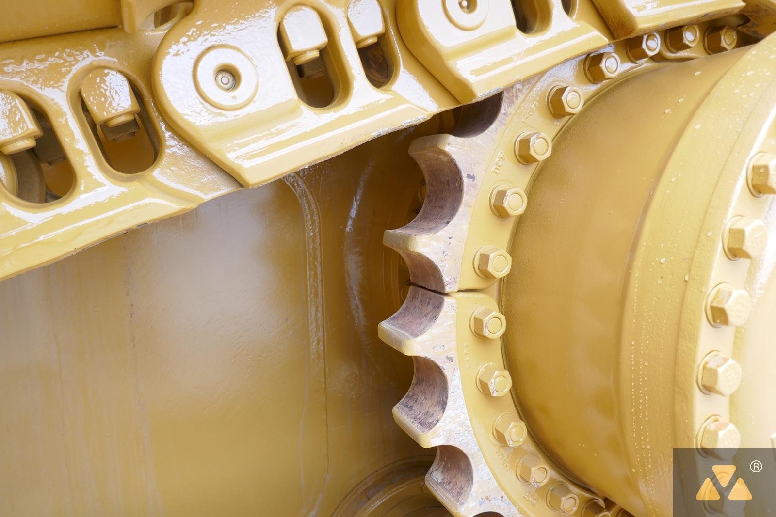 Delta Machinery | Caterpillar D9T - 8.550 Idle hours - Single Shank Ripper