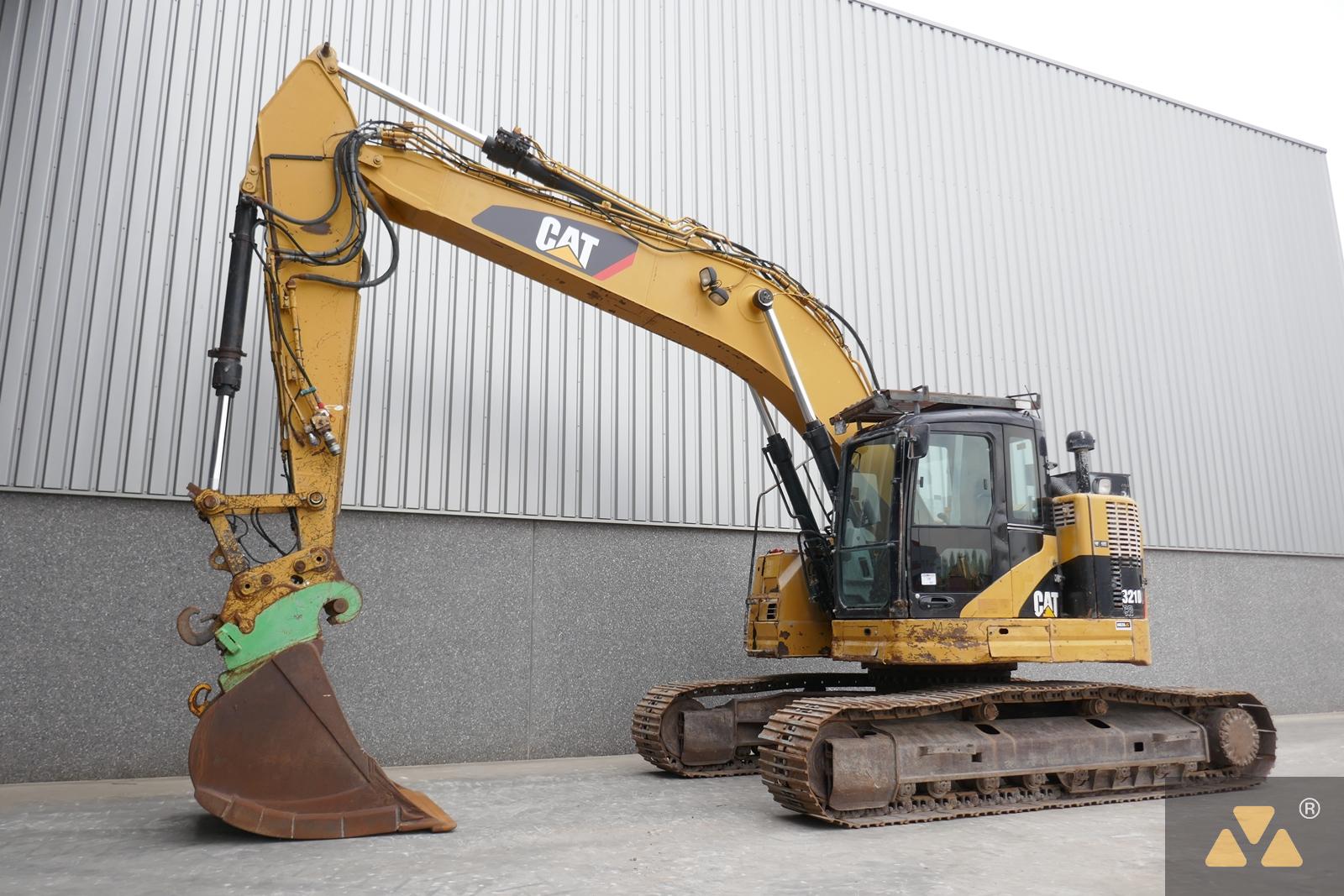 Delta Machinery | Caterpillar 321D LCR - Check valves - Hammer lines ...