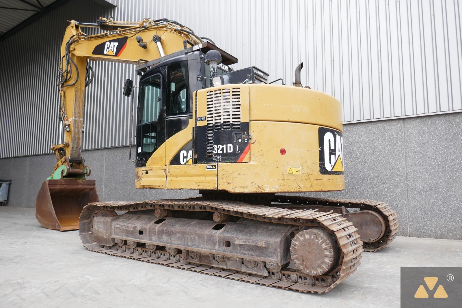 Delta Machinery | Caterpillar 321D LCR - Check valves - Hammer lines ...