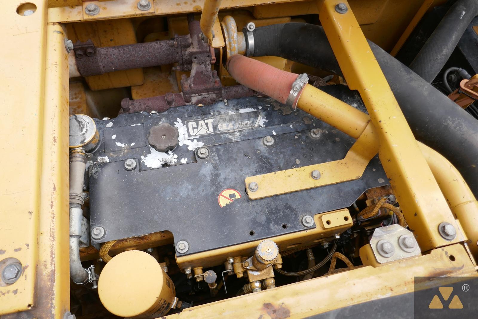 Delta Machinery | Caterpillar 321D LCR - Check valves - Hammer lines ...