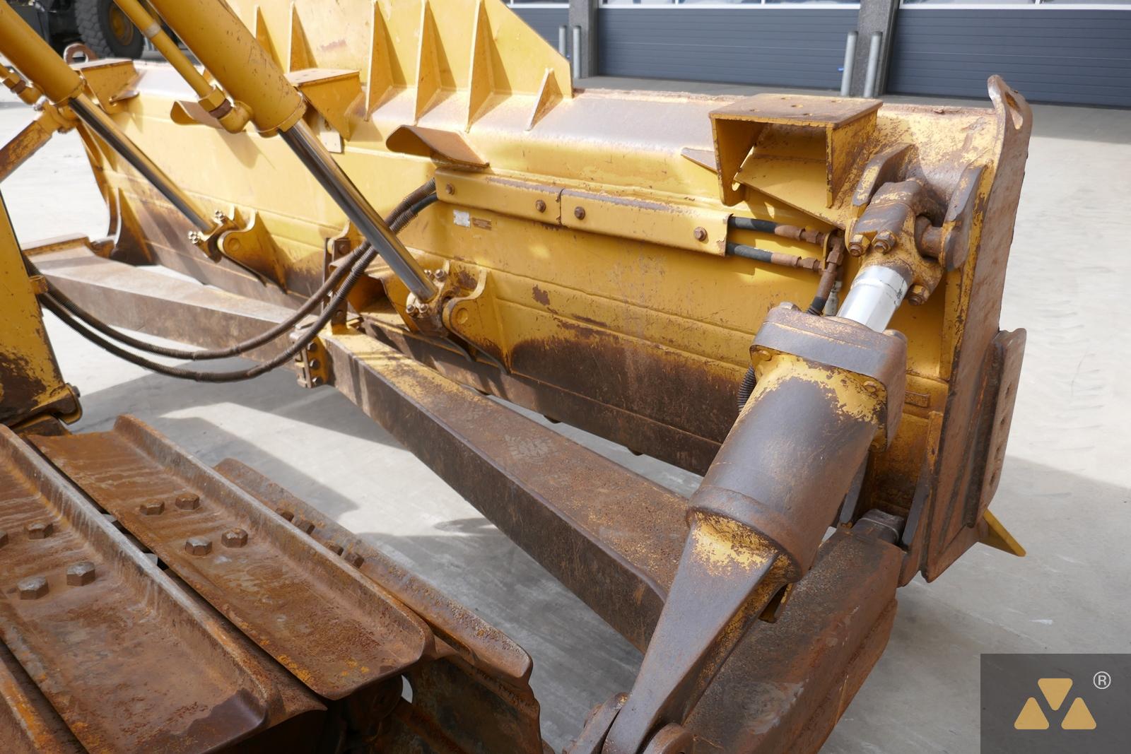 Delta Machinery | Caterpillar D6T LGP - Cat Grade Control - Cat C9 Tier 3