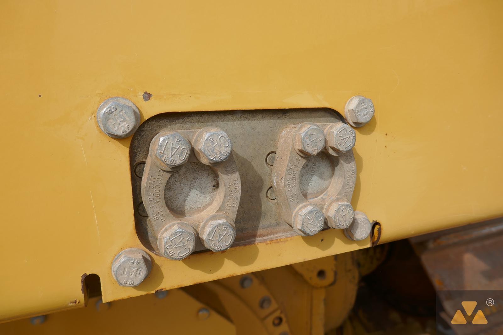 Delta Machinery | Caterpillar D6T LGP - Cat Grade Control - Cat C9 Tier 3