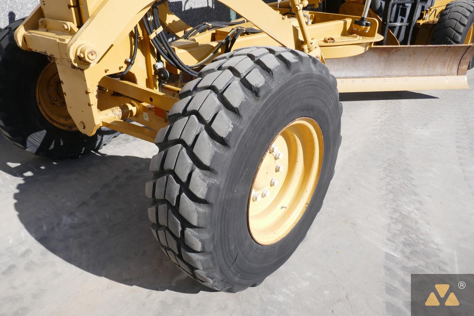 Delta Machinery | Caterpillar 12M - 17.5R25 Tyres - Ripper - Scarifier