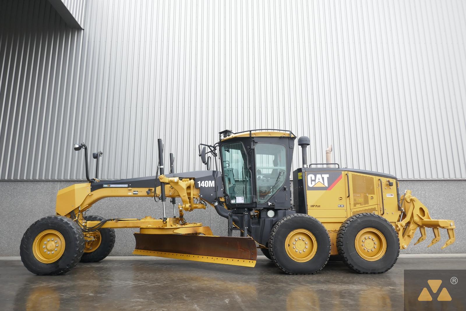 Delta Machinery | Caterpillar 140M - Ex-Government machine - VHP Plus ...