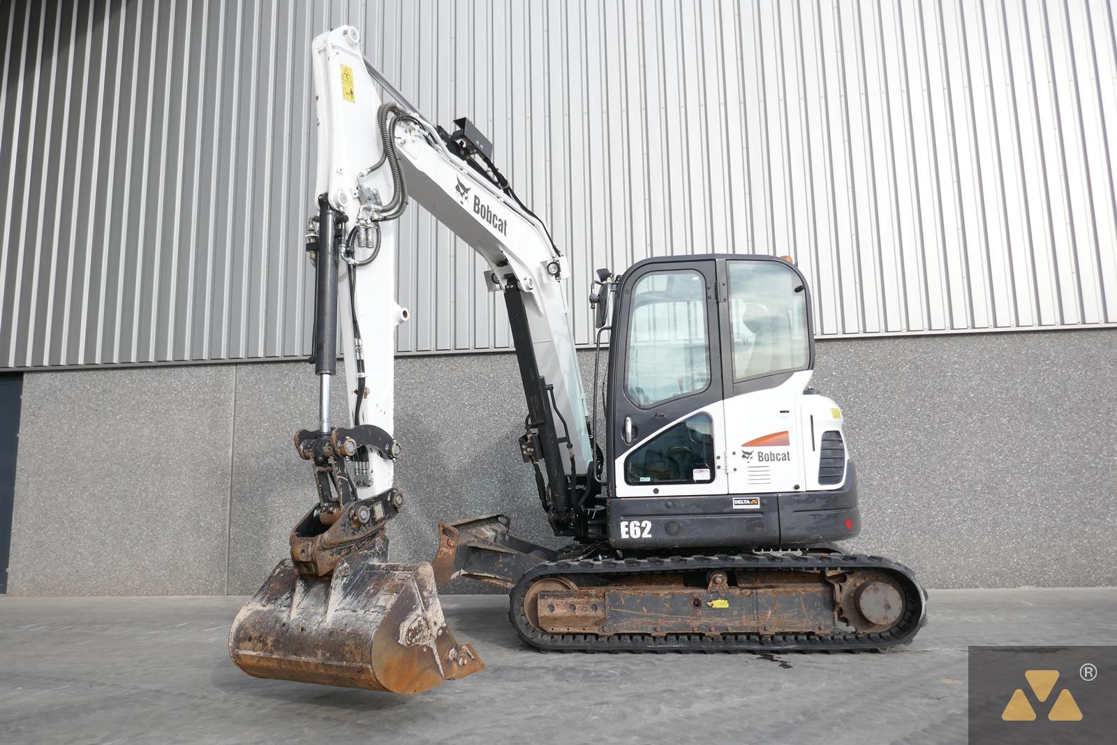 Delta Machinery | Bobcat E62 - Swing boom - Quick coupler - 3 Buckets