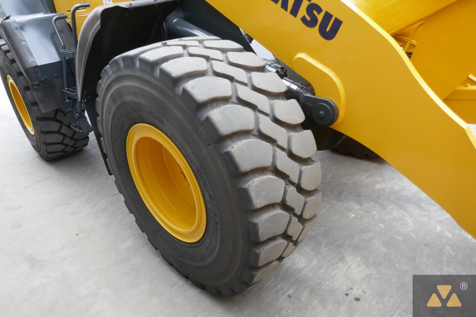 Delta Machinery | Komatsu WA320-7 - Airco - Ride Control - Central ...