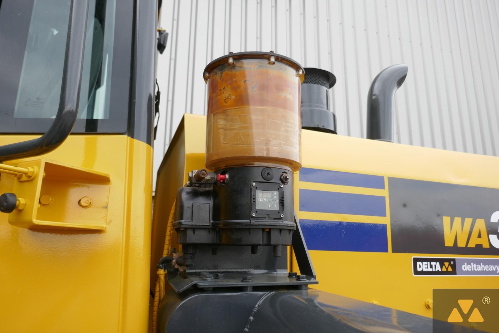 Delta Machinery | Komatsu WA320-7 - Airco - Ride Control - Central ...