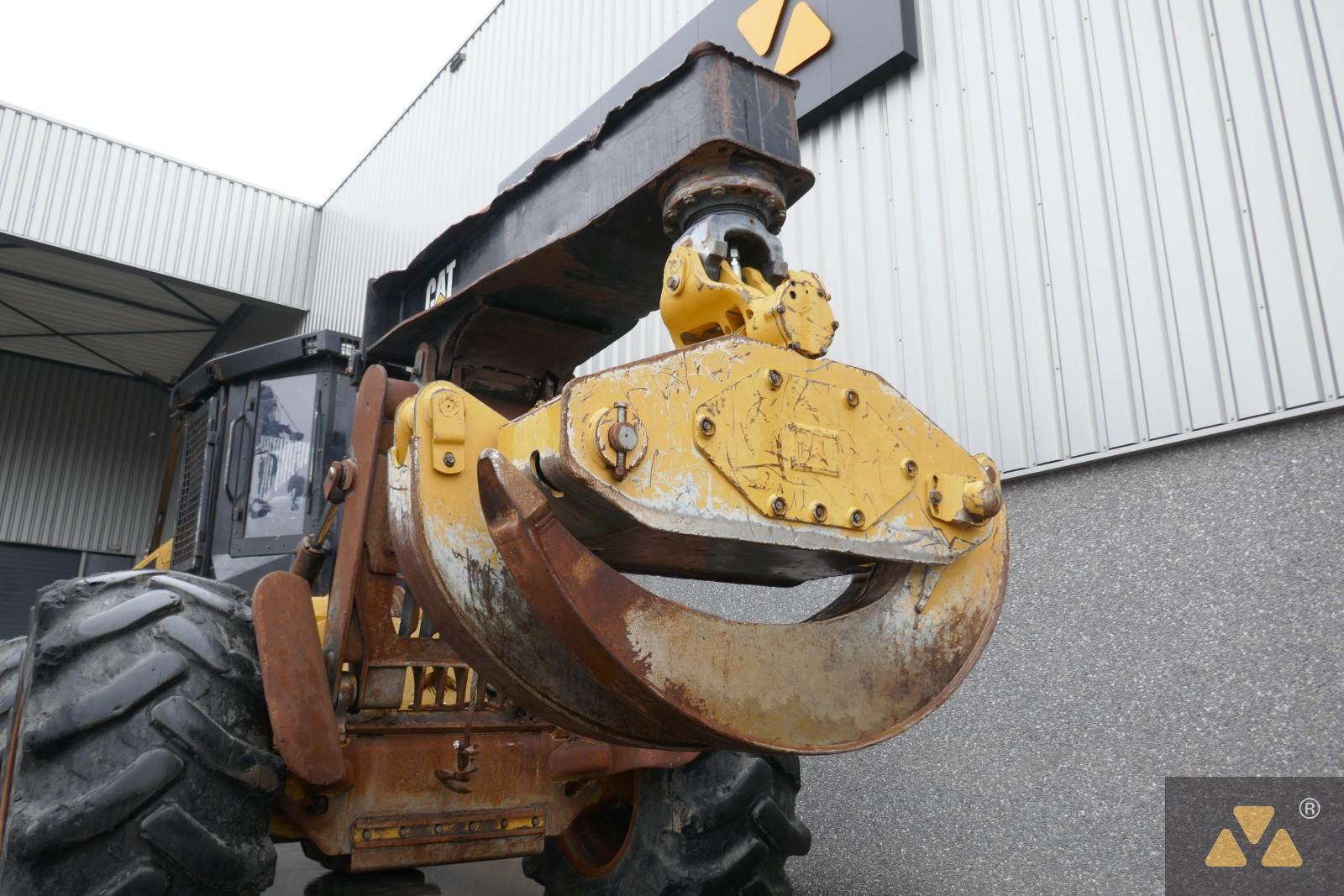 Delta Machinery | Caterpillar 525D - Dual arch grapple - Winch - Dozer ...