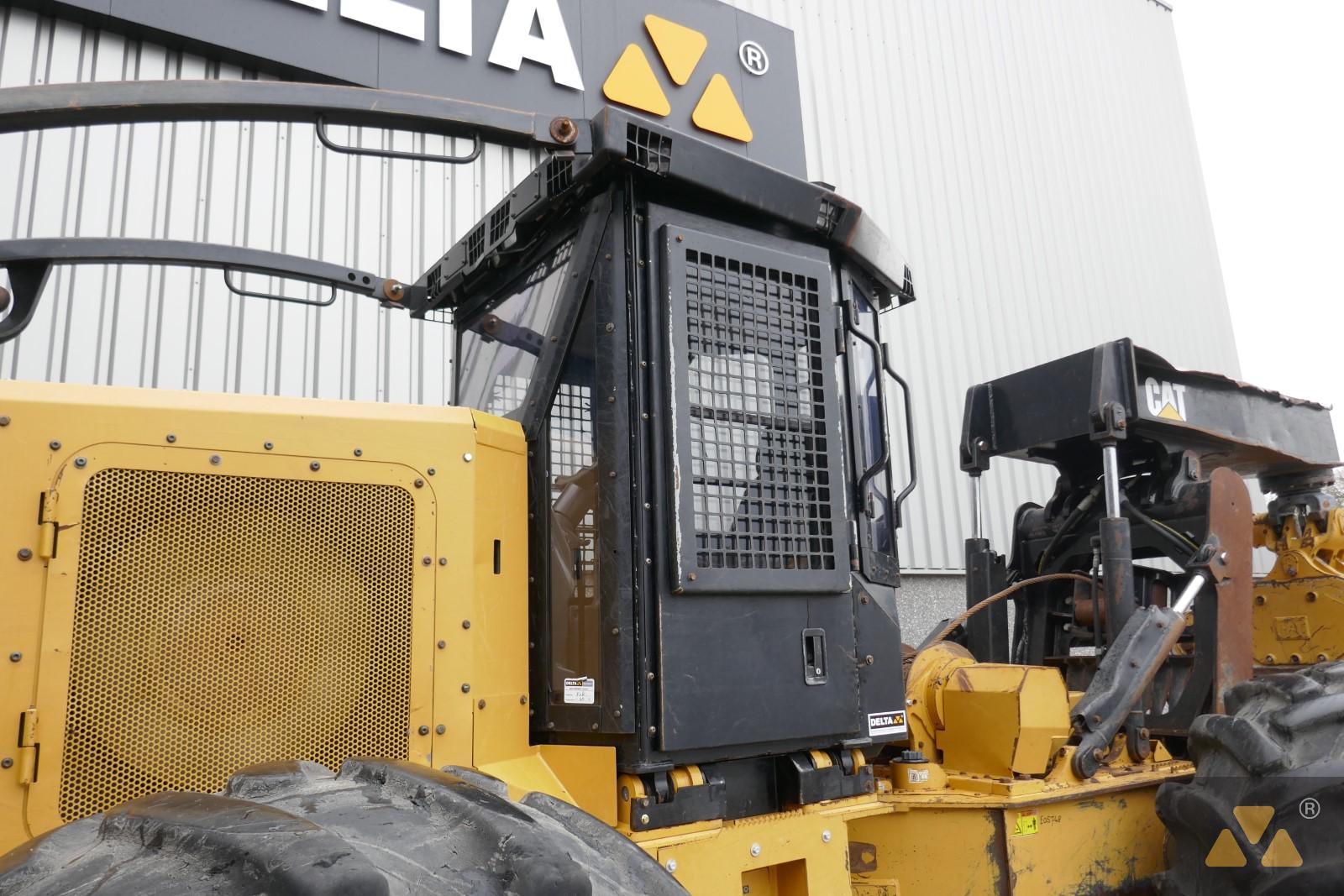 Delta Machinery | Caterpillar 525D - Dual arch grapple - Winch - Dozer ...