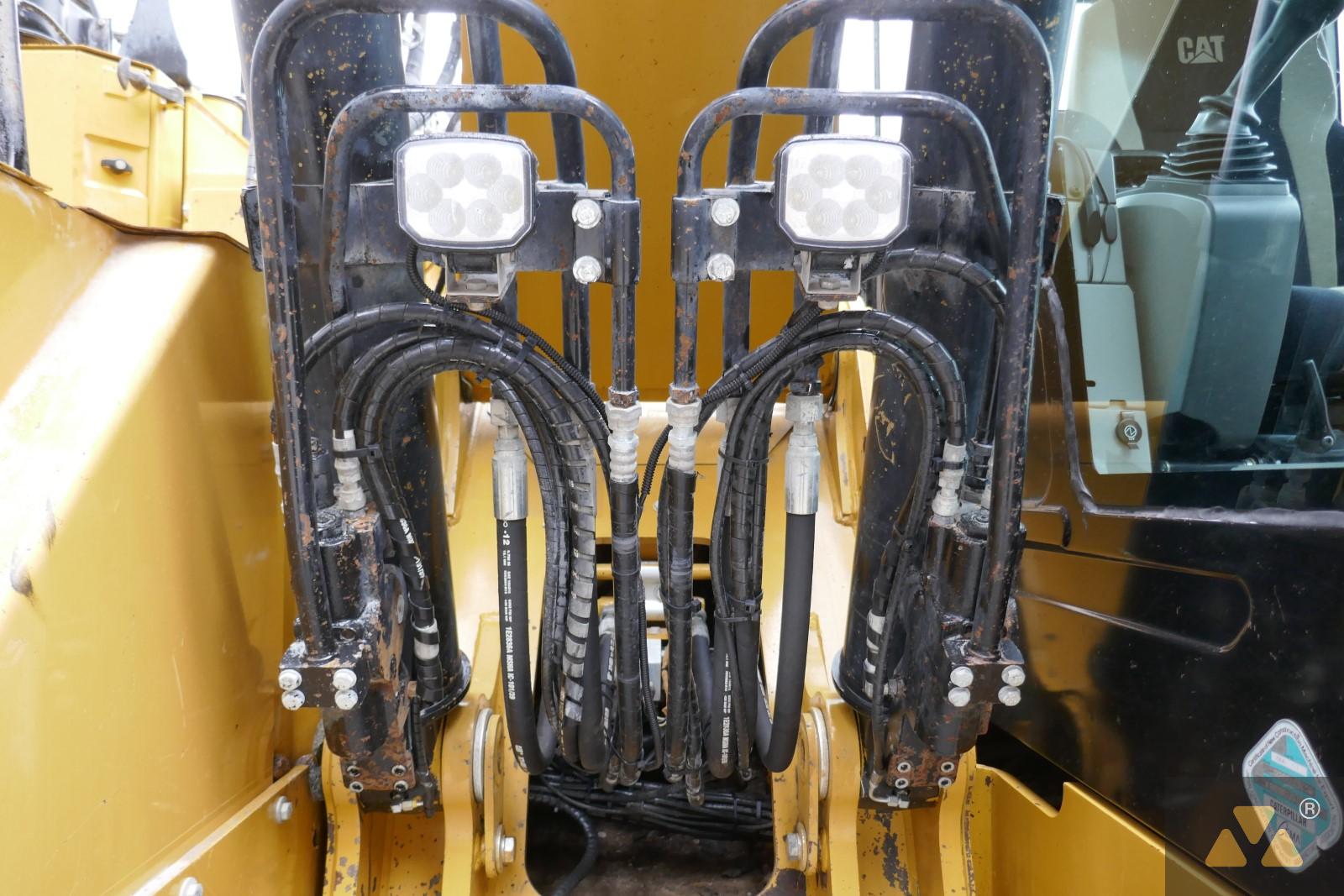 Delta Machinery | Caterpillar 325F LCR - FOPS - Hammer lines - EPA/CE