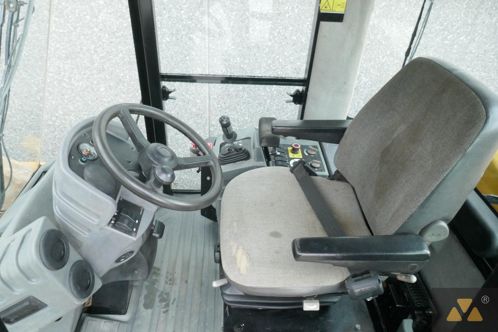 Delta Machinery | Caterpillar CS76 XT - 18,800 Kg Operating weight - Airco