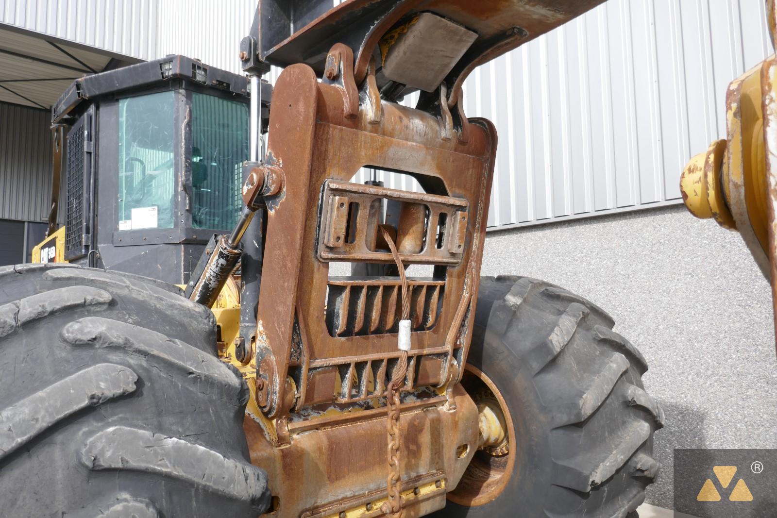 Delta Machinery | Caterpillar 545D - Dual arch grapple - Winch - Dozer ...