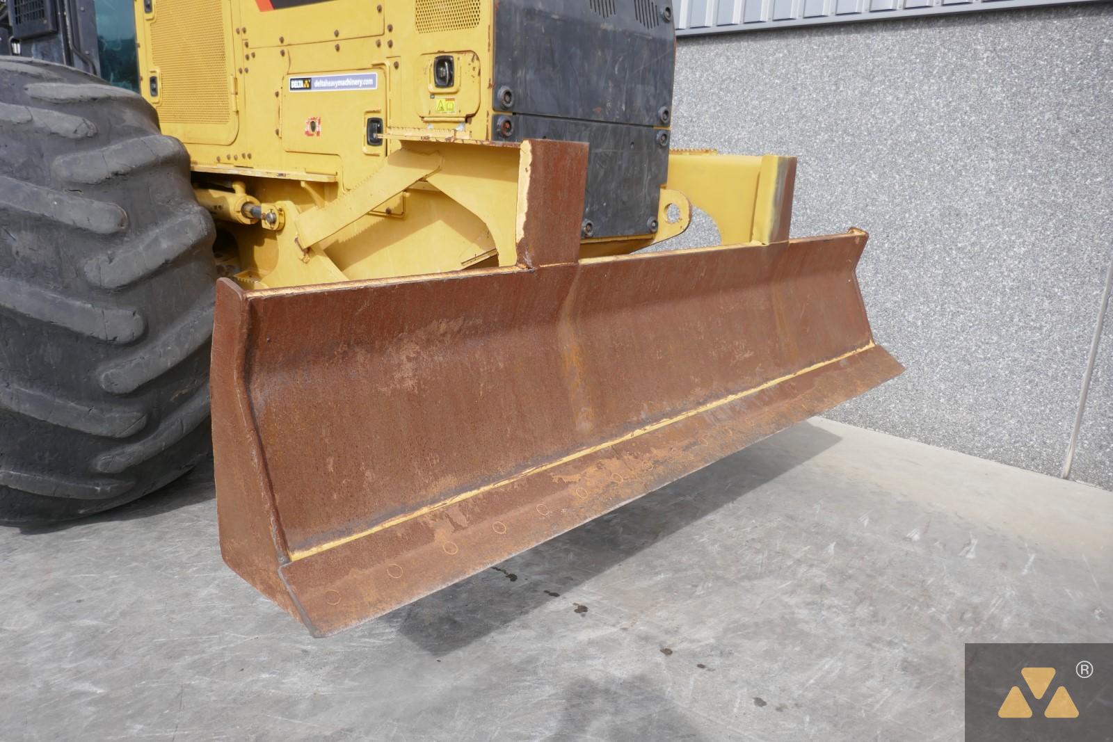 Delta Machinery | Caterpillar 545D - Dual arch grapple - Winch - Dozer ...
