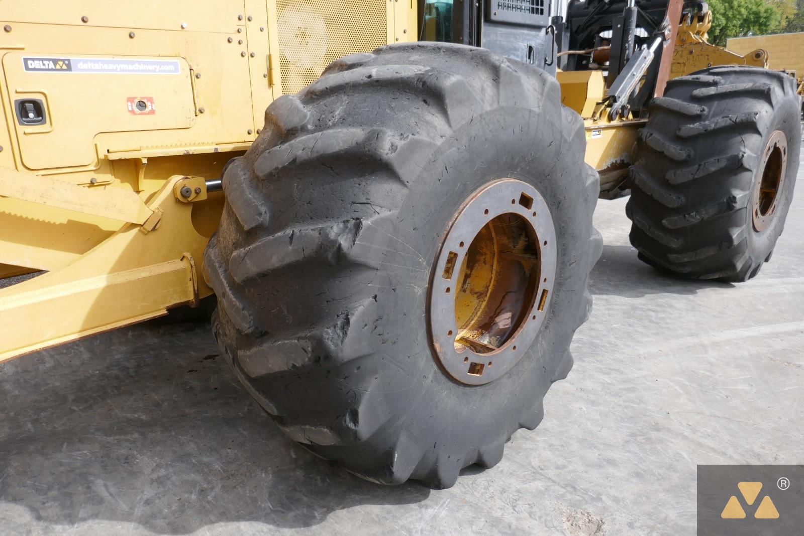 Delta Machinery | Caterpillar 545D - Dual arch grapple - Winch - Dozer ...