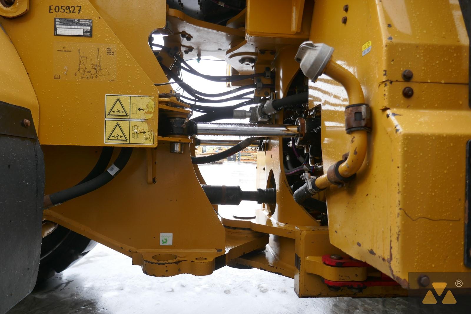 Delta Machinery | Caterpillar 966M - Made in Belgium - Central grease ...