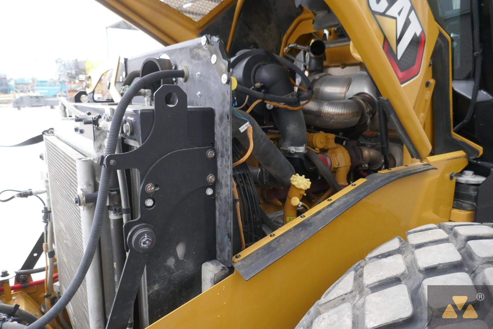 Delta Machinery | Caterpillar CS12GC - 12,609 Kg Operating weight - A/C ...