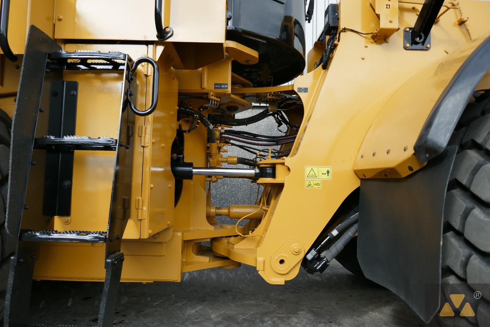 Delta Machinery | Caterpillar 980M - CE - Central grease system ...
