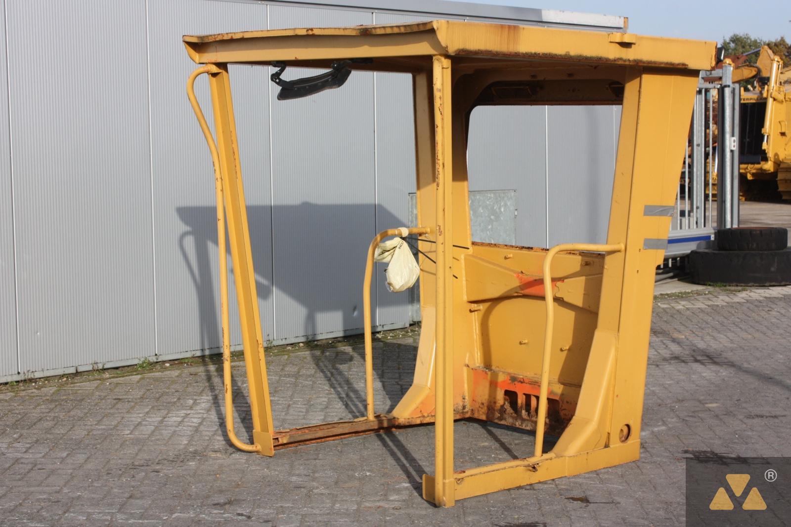 Delta Machinery | Caterpillar O-rops cab 140H