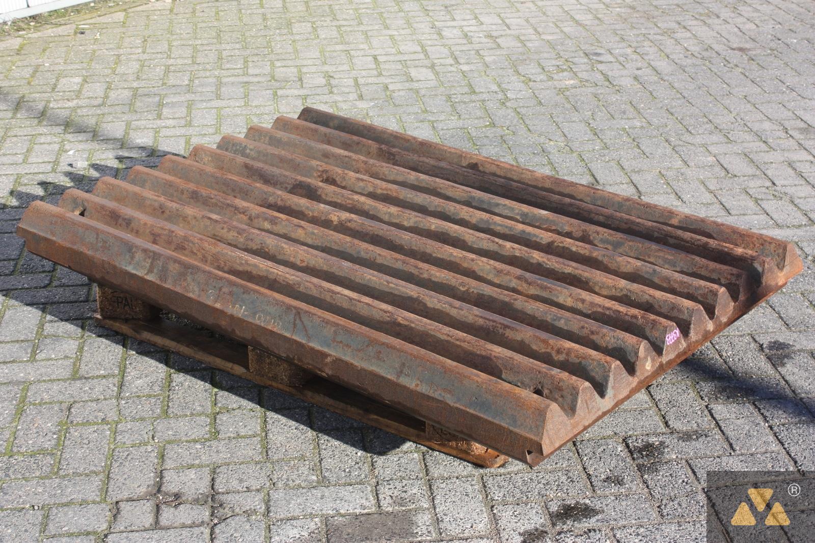 Delta Machinery | Metso Swing jaw C106