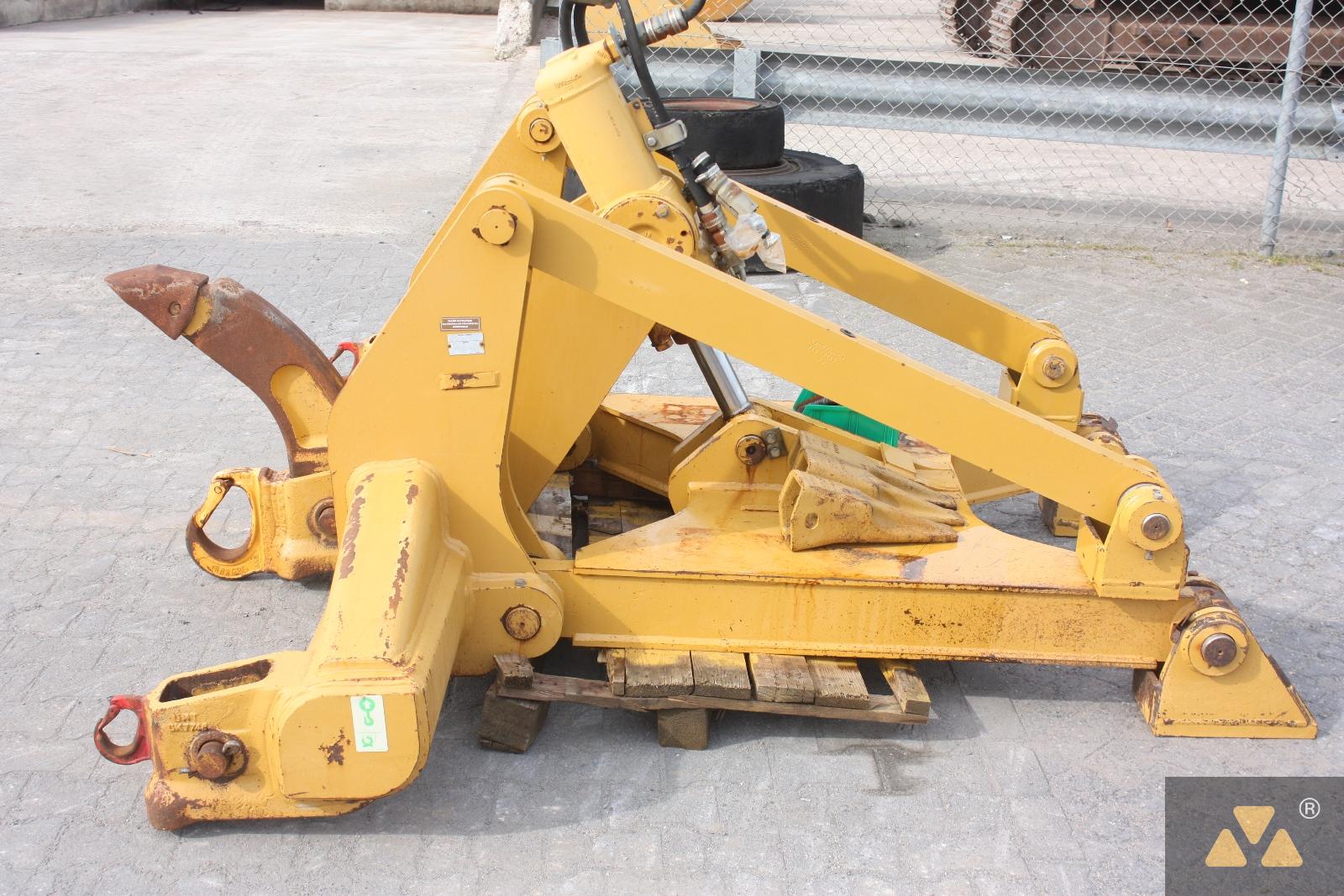 Delta Machinery | Caterpillar D6T Ripper