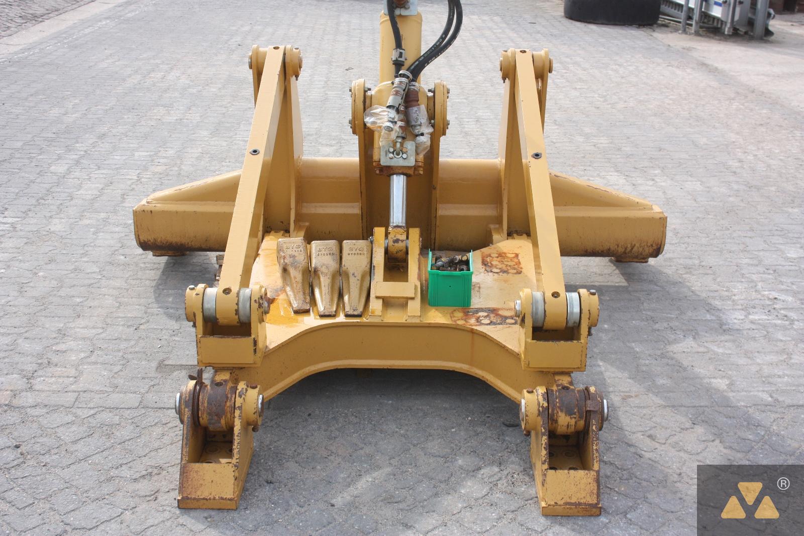 Delta Machinery | Caterpillar D6T Ripper