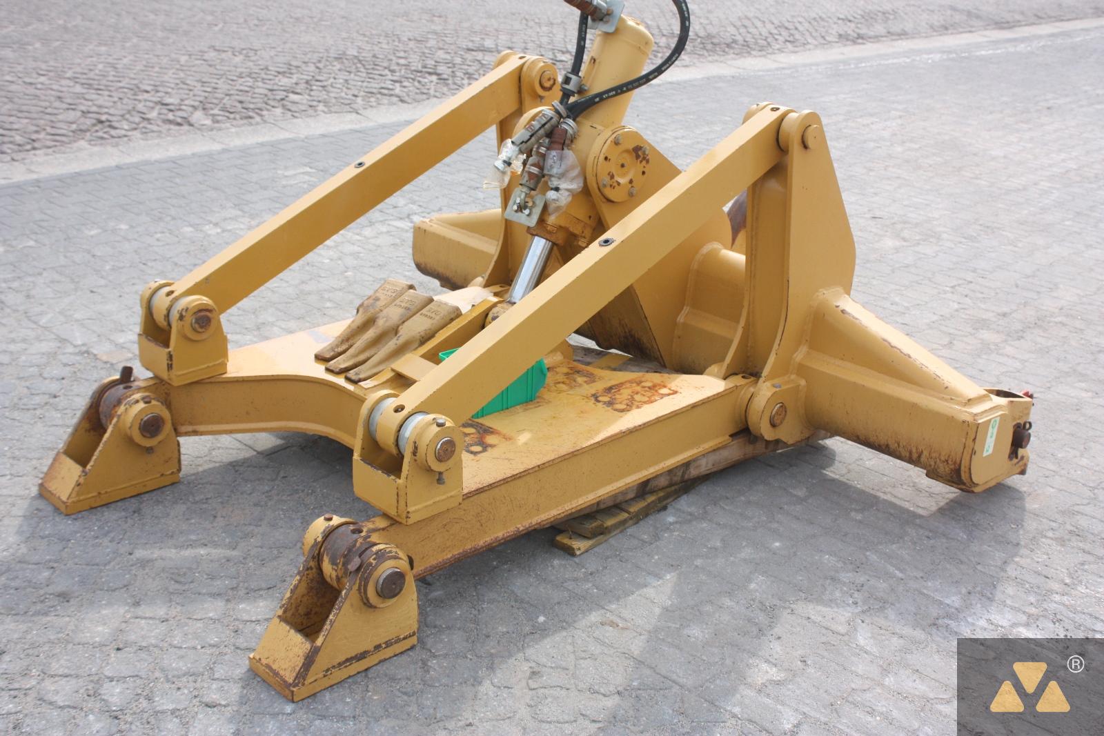 Delta Machinery | Caterpillar D6T Ripper