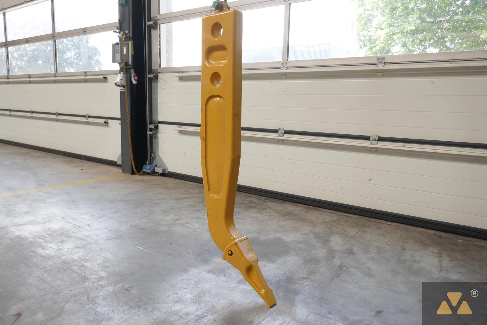 Delta Machinery | Caterpillar D7 Shank