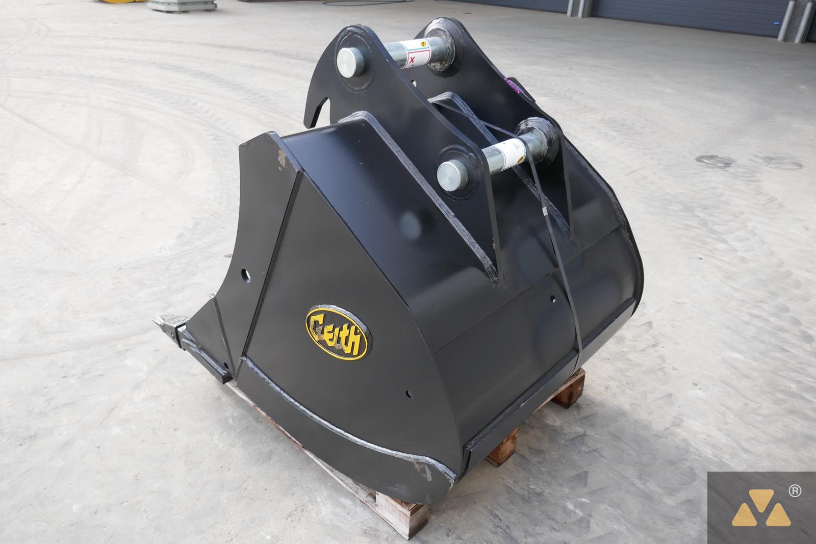 Delta Machinery | Geith Bucket 48" - NEW - 20-30 Ton excavator