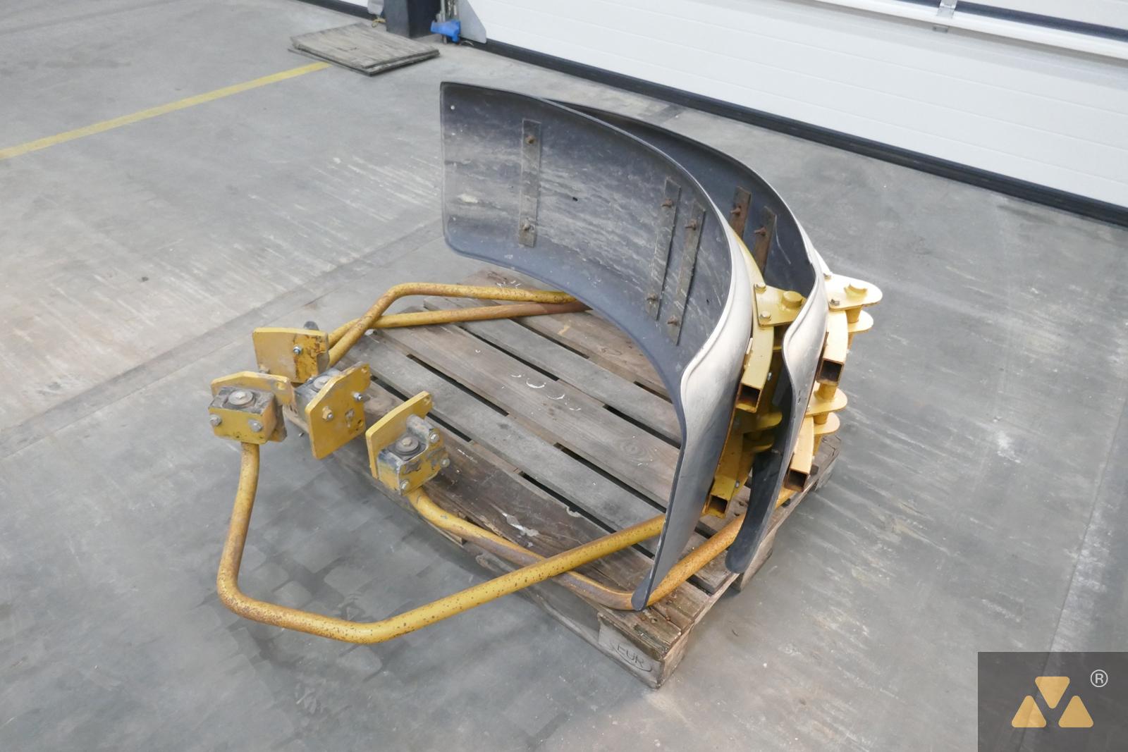Delta Machinery | Caterpillar 140M Front fender set