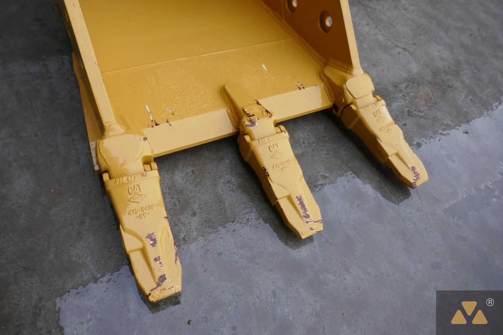 Delta Machinery | Caterpillar 320 Bucket - New Original Caterpillar!